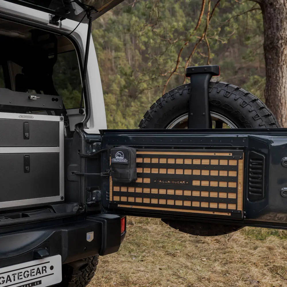 Pickup Tailgate Workbench