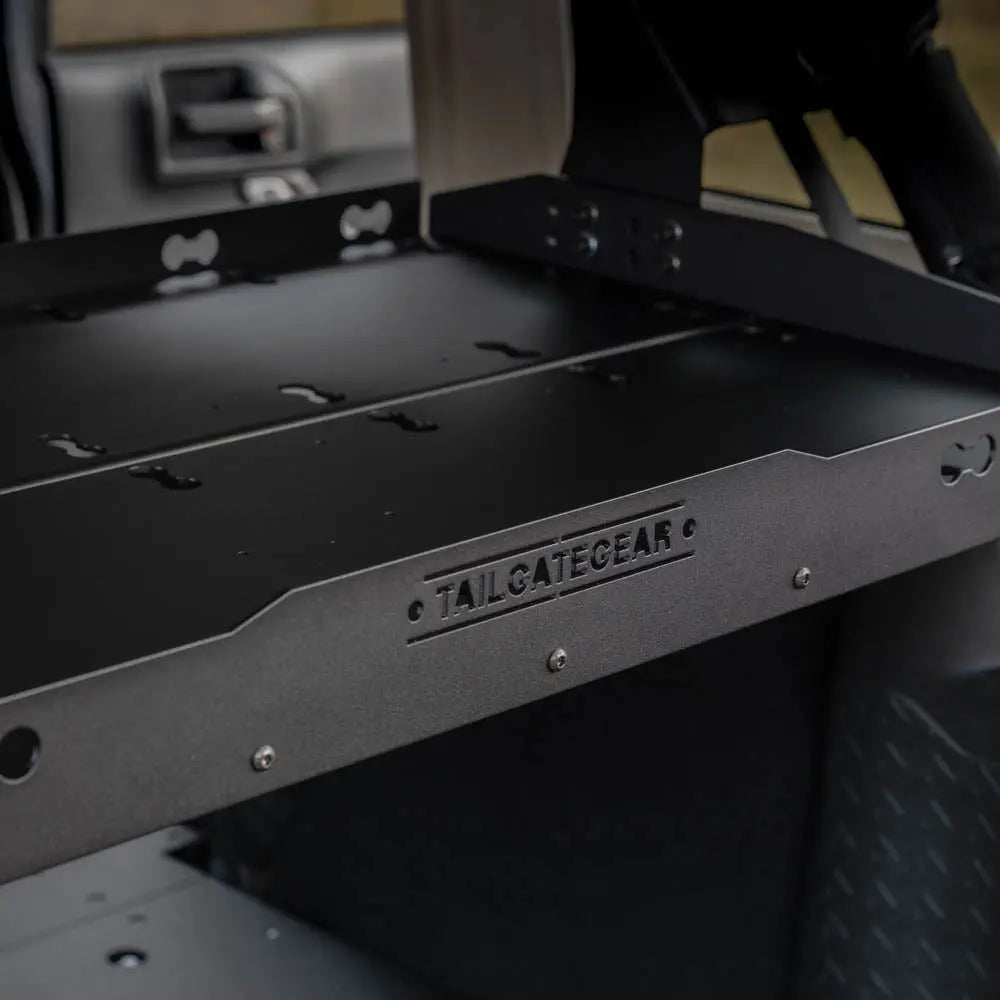 Tables and shelves - TailgateGear.eu