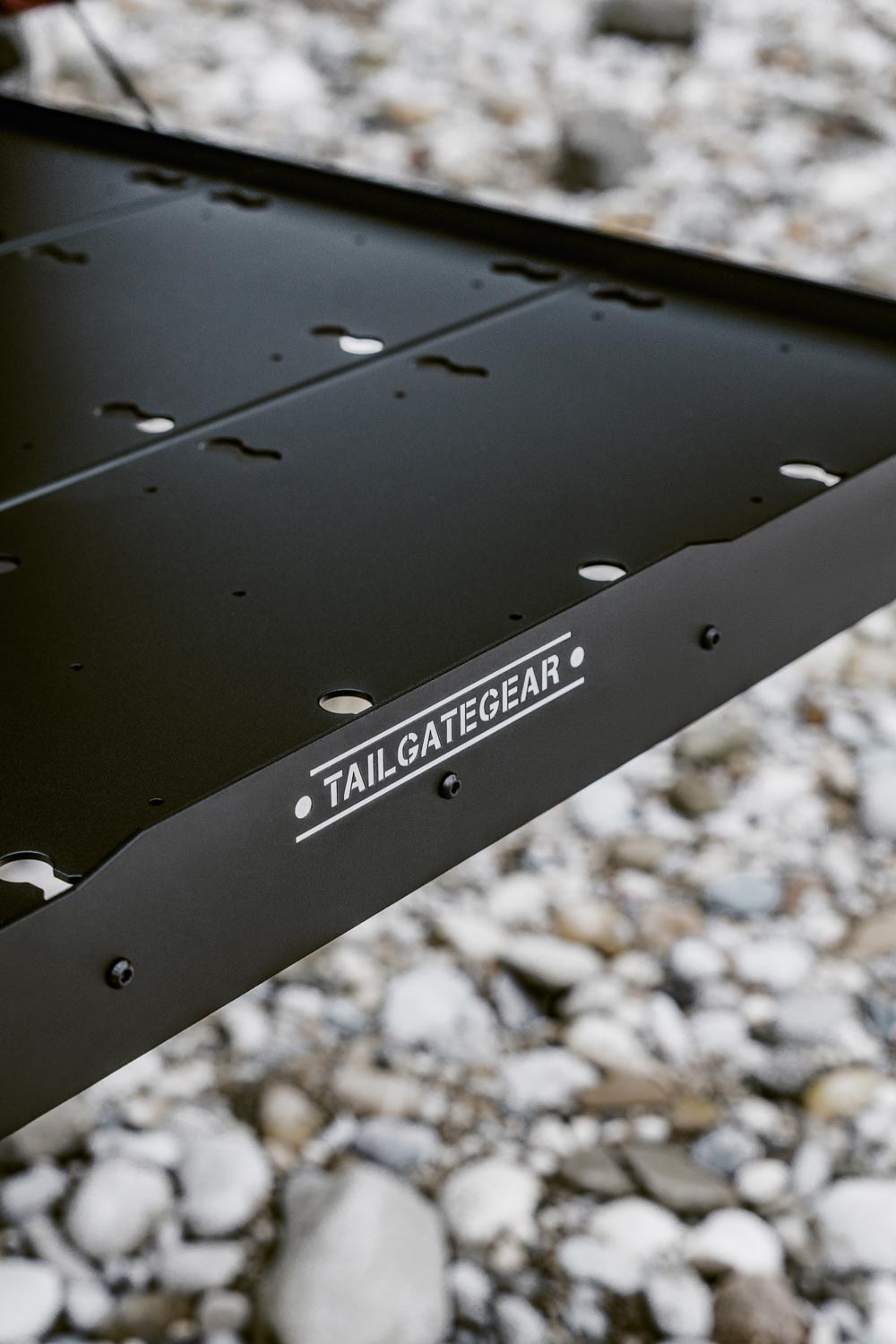 Pickup Cargo Slide - TailgateGear.eu